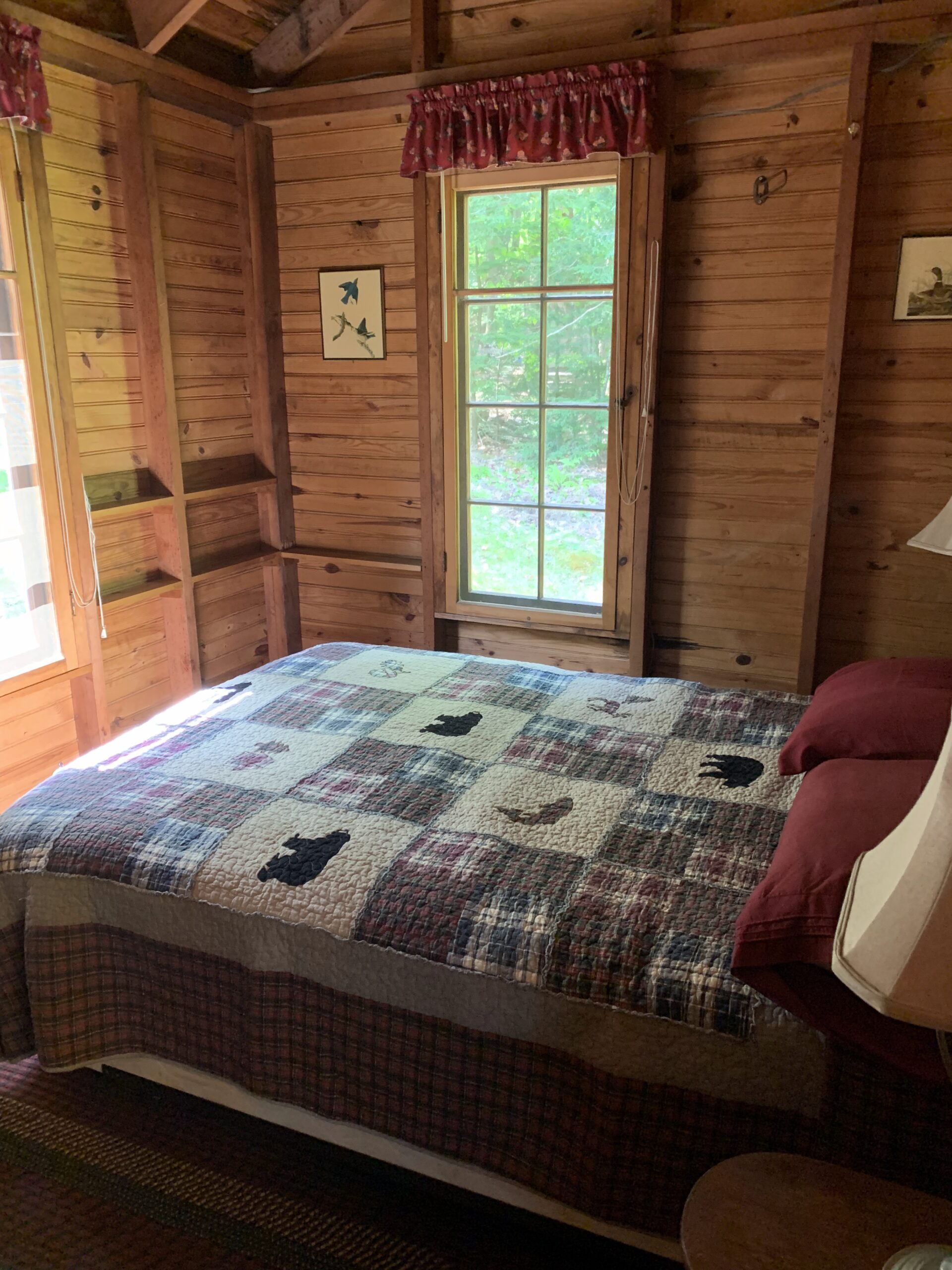 Benton Cove Cabins - Lakefront Cabin Rental